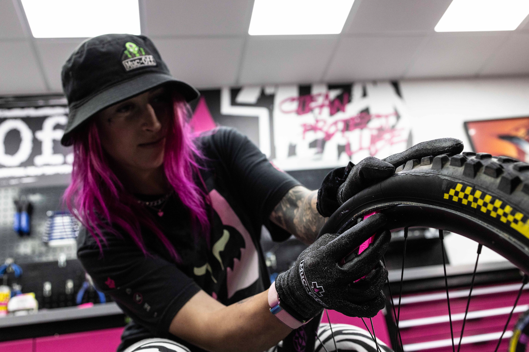 5 Steps To Revamping Your Tubeless Sealant: The Muc-Off Method | Muc ...