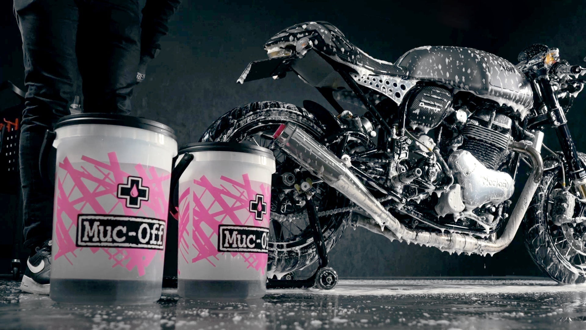 Motorcycle Cleaning Mistakes That Can Wreck Your Paint and Damage Your ...