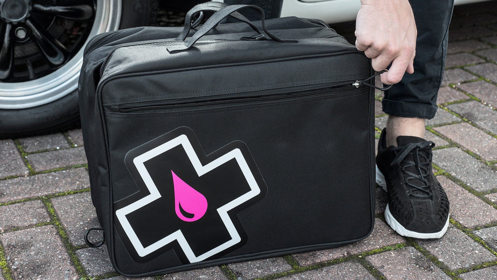 Car - Bundles & Kits | Muc-Off USA